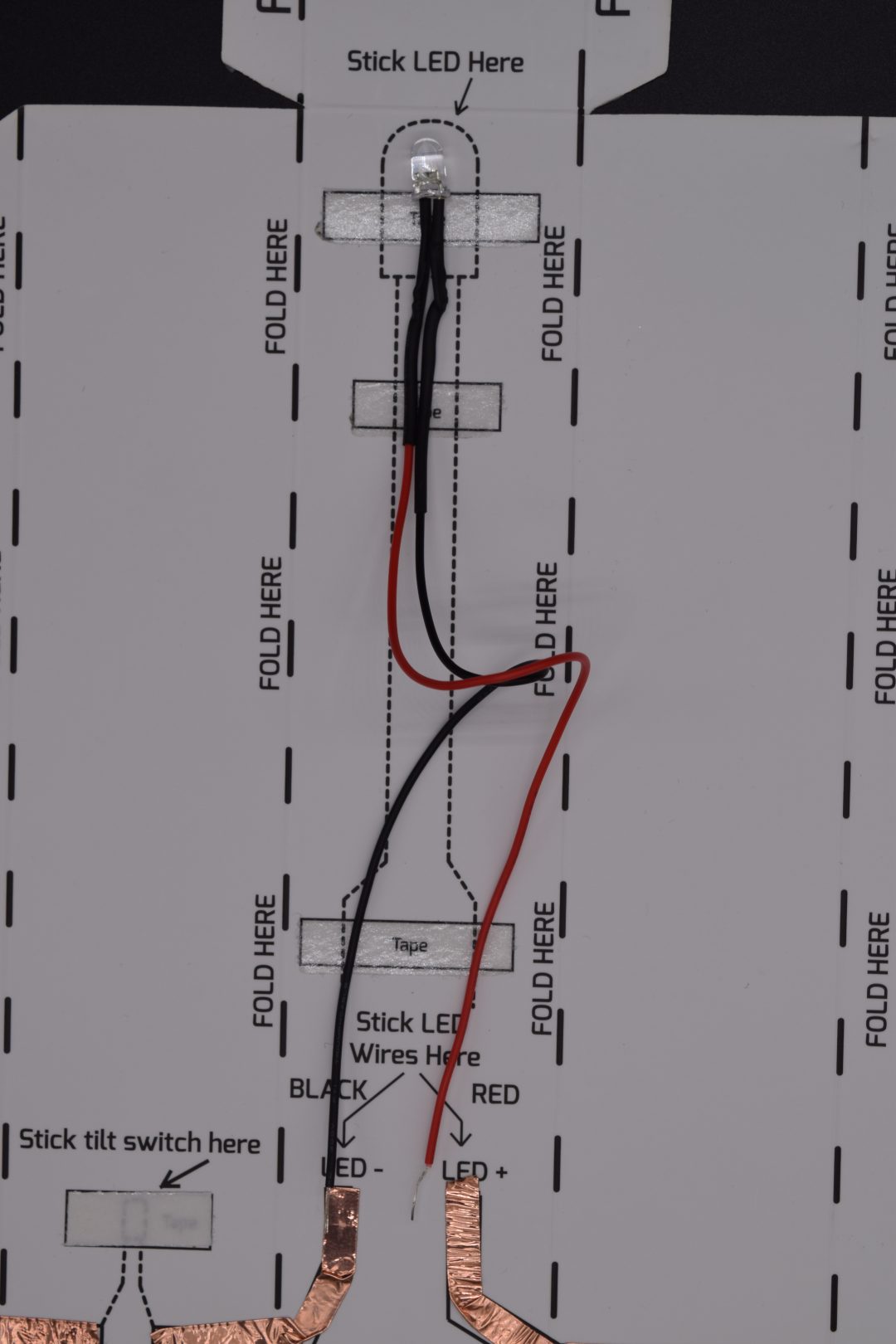 Assembling the Minecraft Torch | Learn with Edwin Robotics