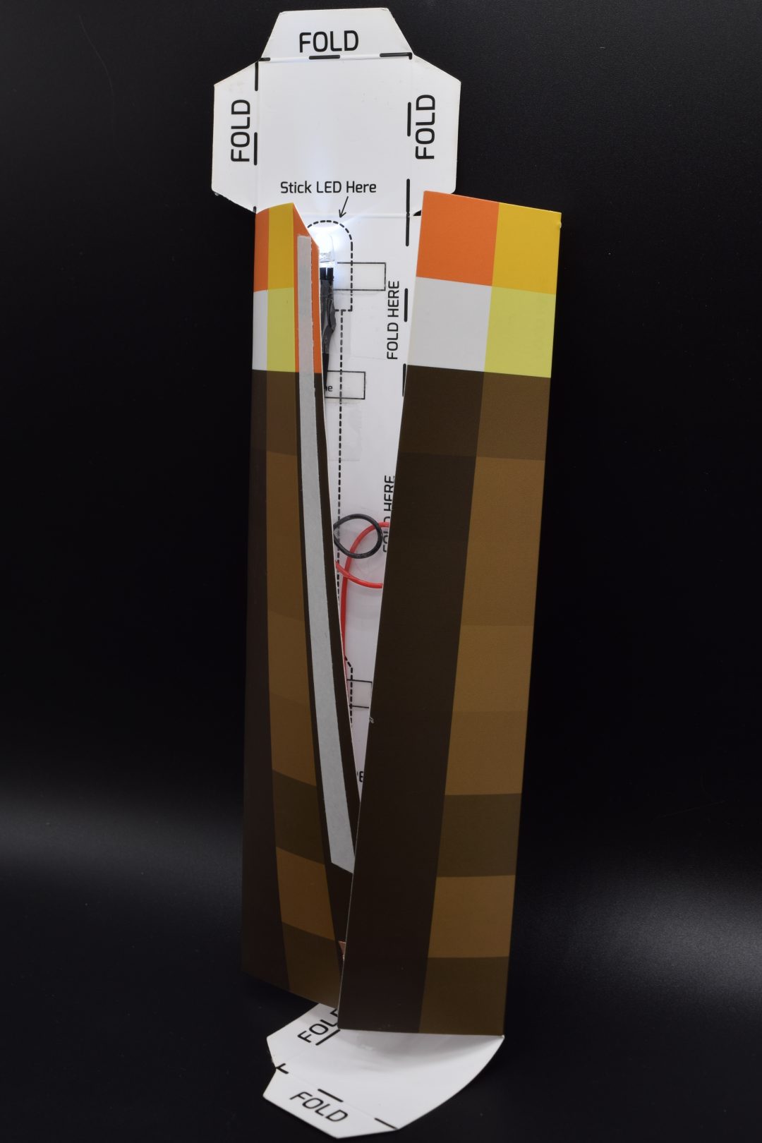 Assembling the Minecraft Torch | Learn with Edwin Robotics