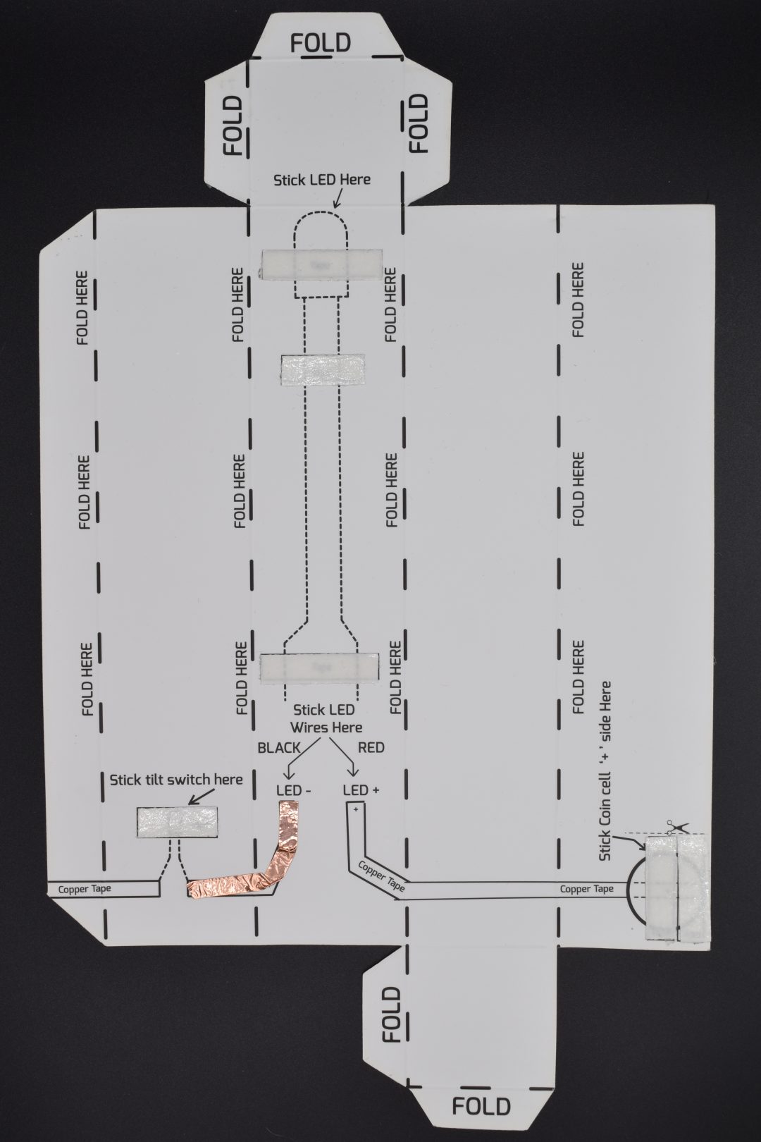 Assembling the Minecraft Torch | Learn with Edwin Robotics
